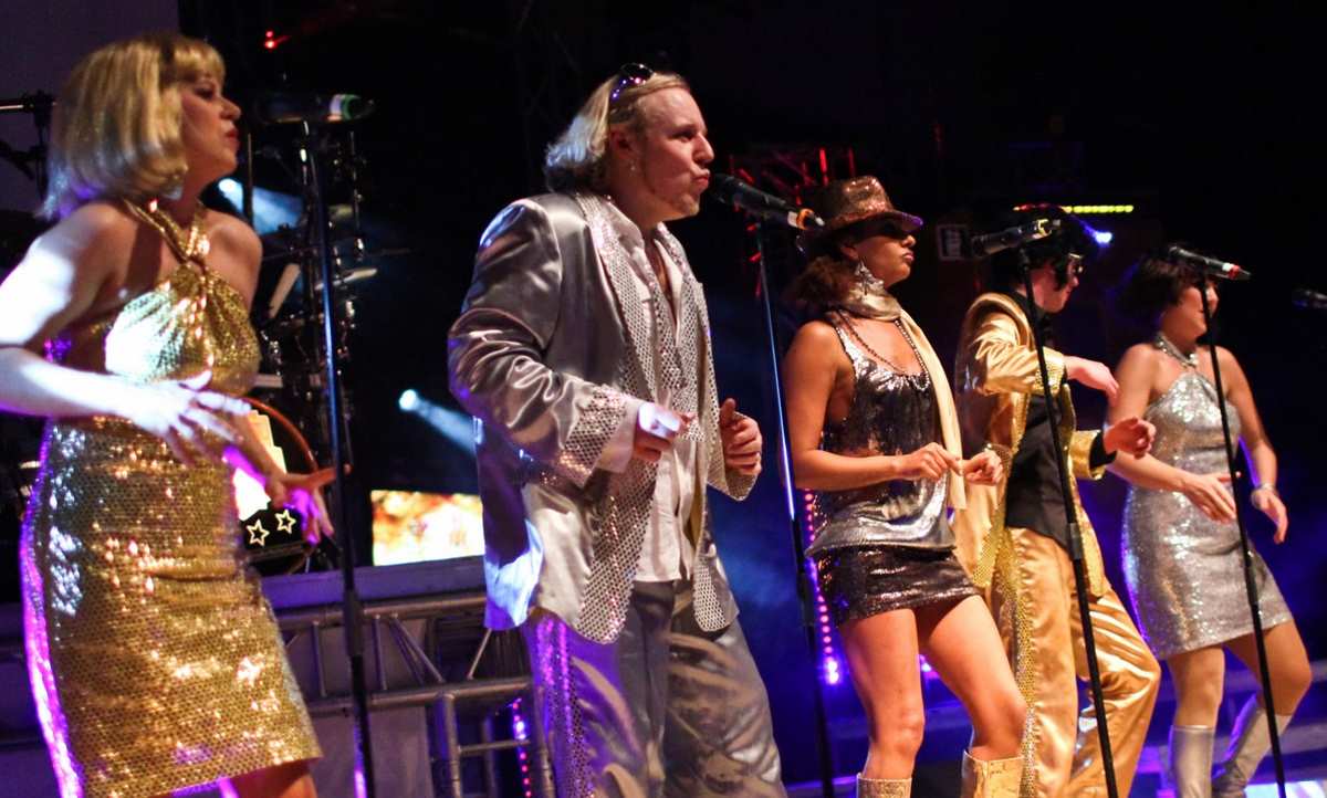 THE FABULOUS MUSIC FACTORY | mick and music - Künstleragentur und ...